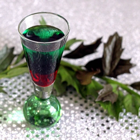 Santa Shot cocktail – HolidayCooks.com